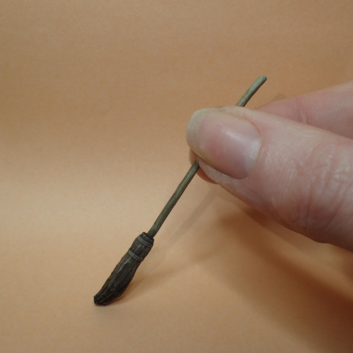Besom broom, 1/24th scale – Laser Shrink Ray Minis